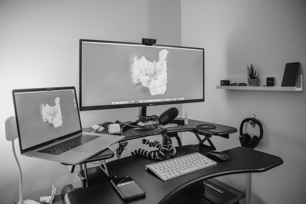 Guide To Getting The Best Office Desks With Keyboard Tray - Welp Magazine