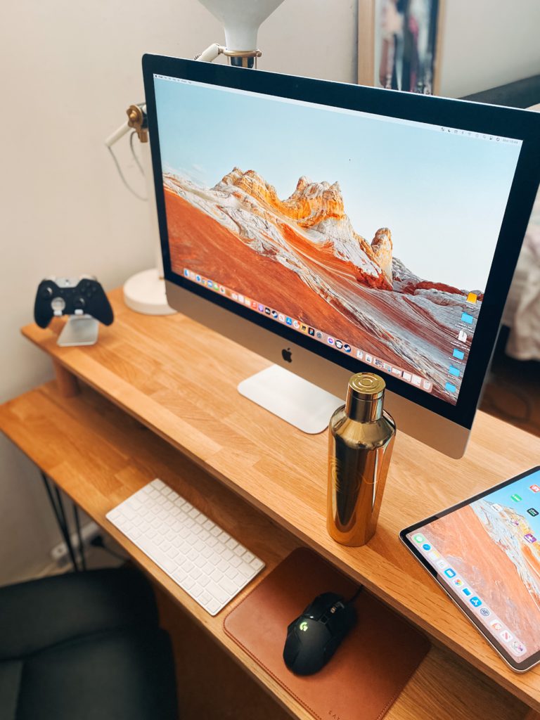 Guide To Getting The Best Office Table Oak In 2021 - Welp Magazine