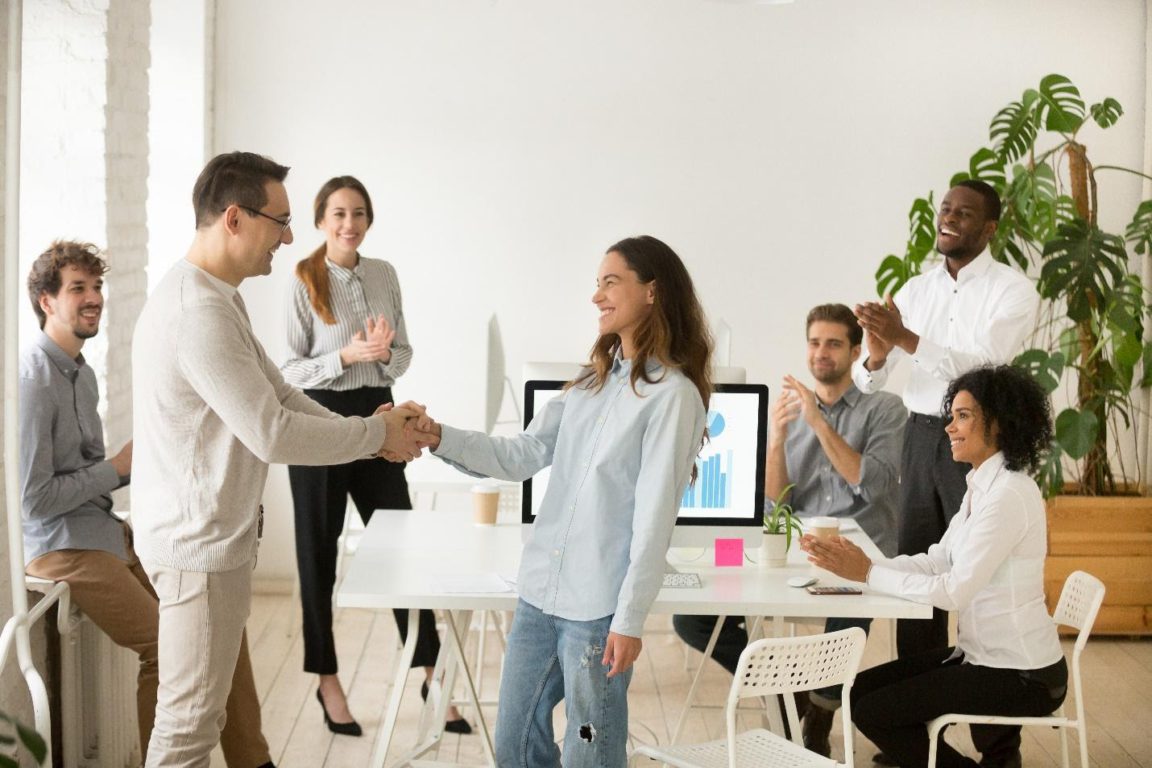 How to Make a New Employee Feel More Welcome - Welp Magazine