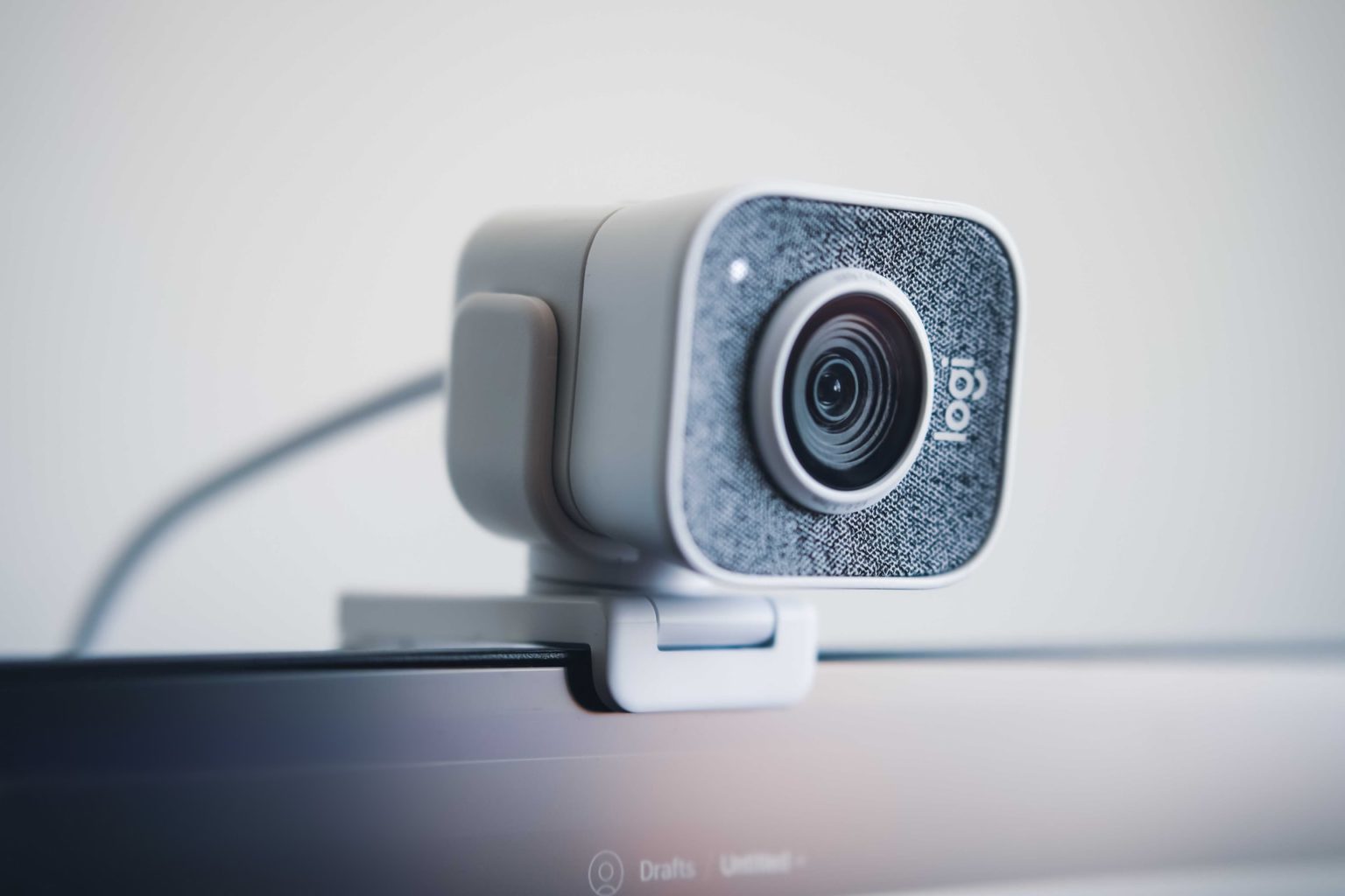 Experts Tell Us the Best Conference Room Camera - Welp Magazine