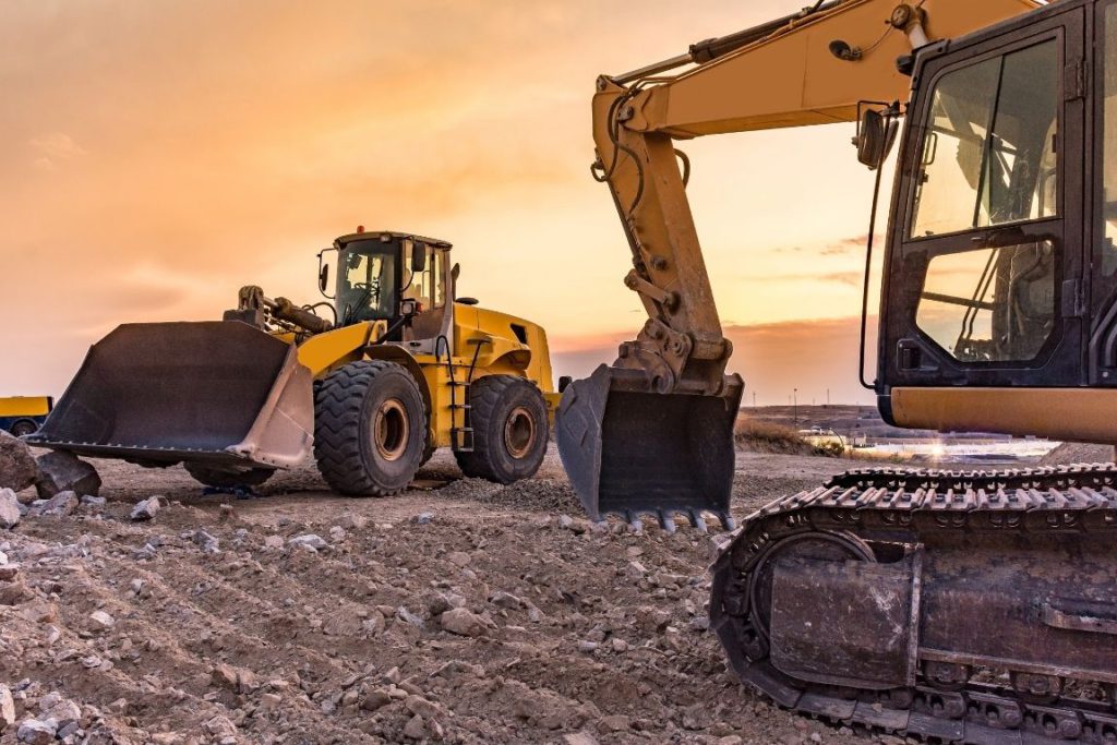 Advantages of Buying New Construction Equipment - Welp Magazine