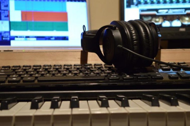 How to Record Your First Song: Tips from Experienced Musicians - Welp ...