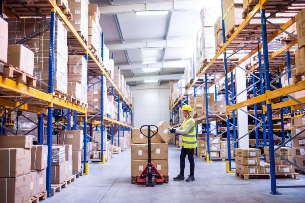 Tips for Preventing Common Warehouse Injuries - Welp Magazine